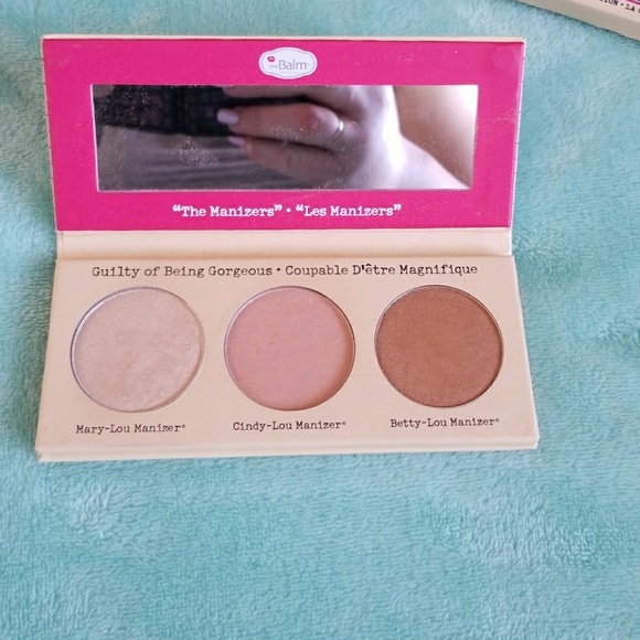 theBalm | Makeup | The Balm The Manizer Sisters Luminizing Set | Poshmark